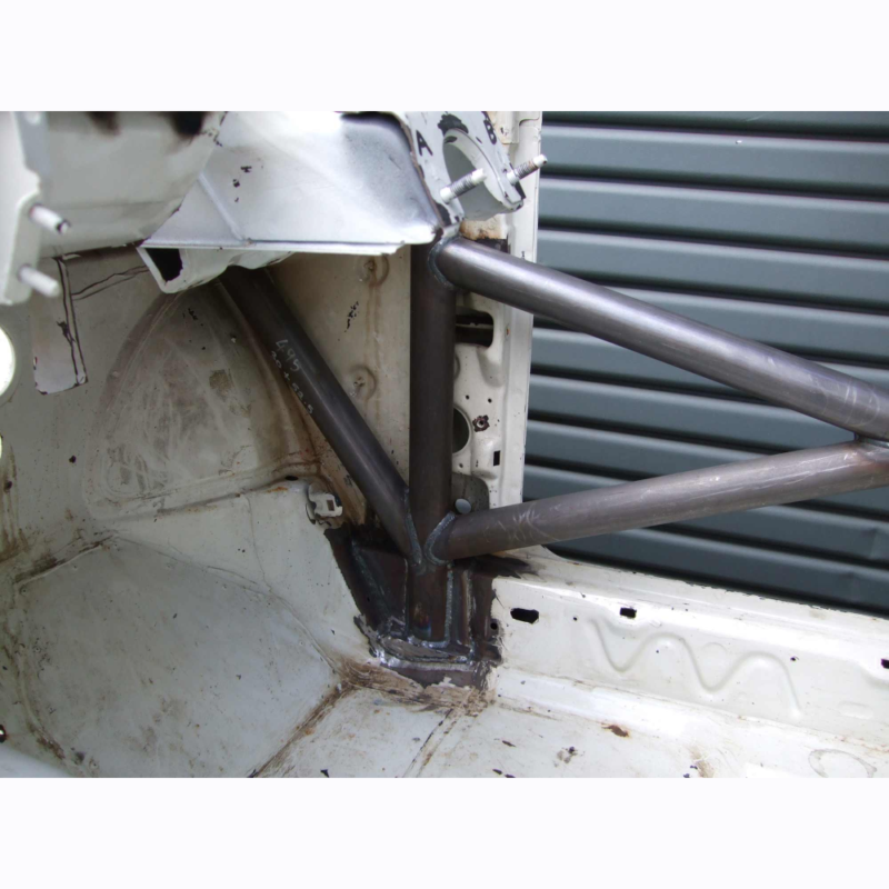 Custom Cages Ford Escort Cosworth International Multipoint T45 Roll ...